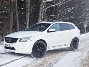 White Volvo XC60 2014 in Vilnius, with an engine capacity of 2.40 L and mileage of 258 thousand km for 15400 €, photo 34 on AUTOMOTO.COM.LV
