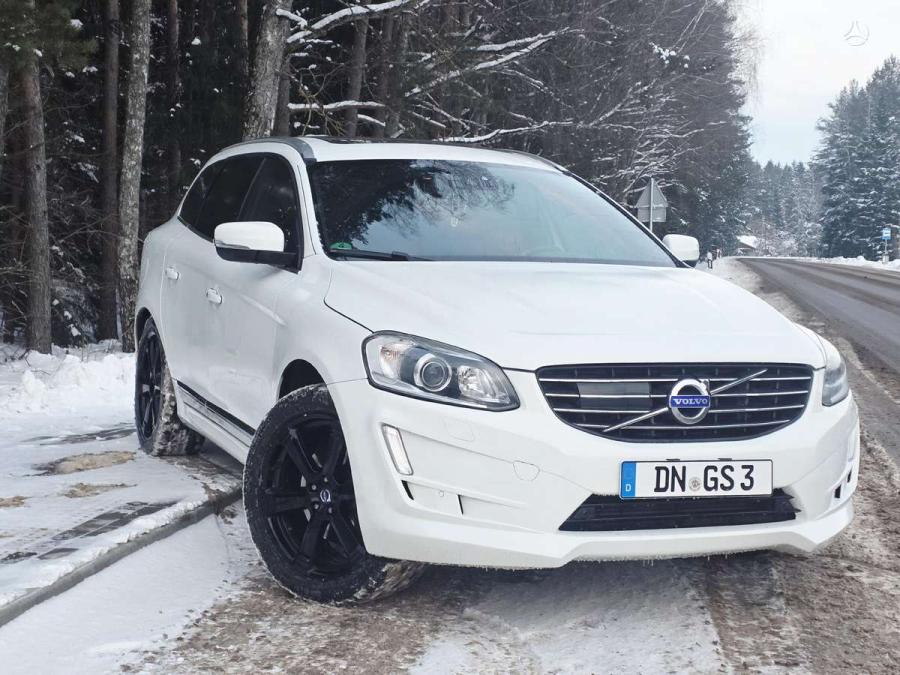 White Volvo XC60 2014 in Vilnius, with an engine capacity of 2.40 L and mileage of 258 thousand km for 15400 €, photo 36 on AUTOMOTO.COM.LV