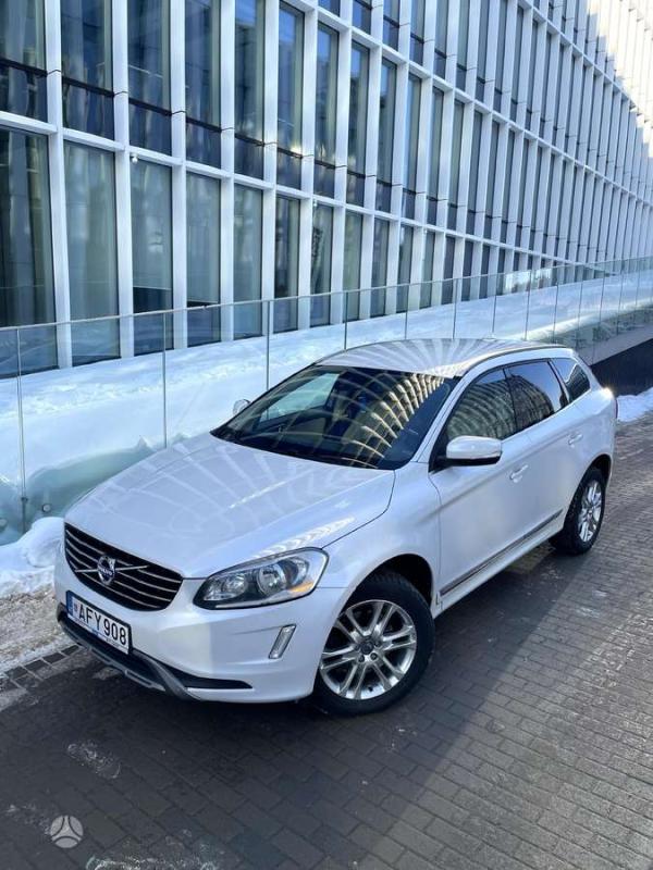White Volvo XC60 2014 in Vilnius, with an engine capacity of 1.98 L and mileage of 315 thousand km for 8999 €, photo 2 on AUTOMOTO.COM.LV