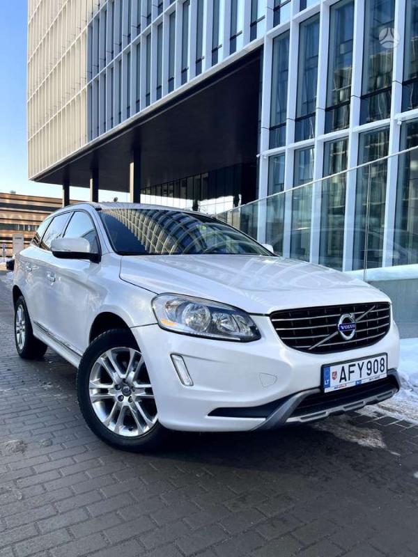 White Volvo XC60 2014 in Vilnius, with an engine capacity of 1.98 L and mileage of 315 thousand km for 8999 €, photo 4 on AUTOMOTO.COM.LV