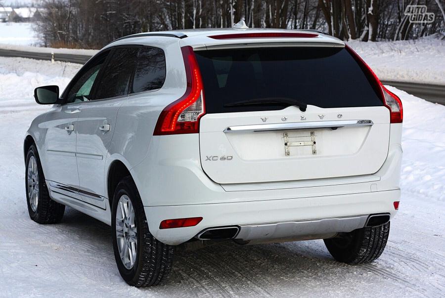 Balts Volvo XC60 2014 Petrikaičiai, ar dzinēja tilpumu 3.20 L un nobraukumu 147 tūkst. km par 10999 €, foto 11 vietnē AUTOMOTO.COM.LV