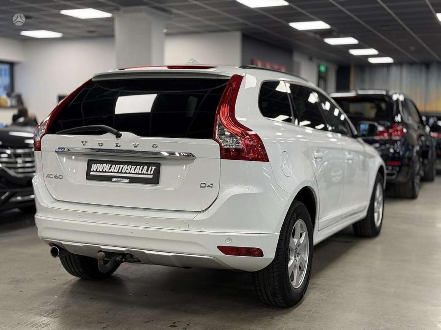 Balts Volvo XC60 2014 Klaipėda, ar dzinēja tilpumu 1.98 L un nobraukumu 257 tūkst. km par 12950 €, foto 2 vietnē AUTOMOTO.COM.LV