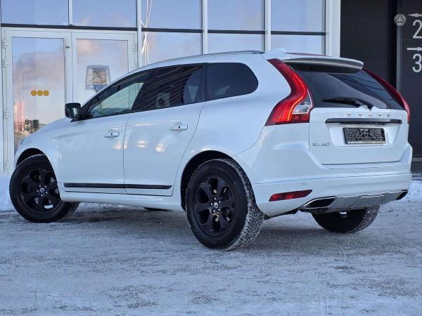 Balts Volvo XC60 2014 Viļņa, ar dzinēja tilpumu 1.97 L un nobraukumu 208 tūkst. km par 14400 €, foto 5 vietnē AUTOMOTO.COM.LV