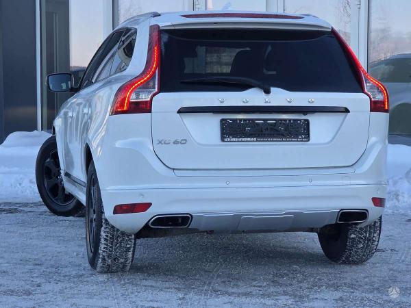 Balts Volvo XC60 2014 Viļņa, ar dzinēja tilpumu 1.97 L un nobraukumu 208 tūkst. km par 14400 €, foto 6 vietnē AUTOMOTO.COM.LV