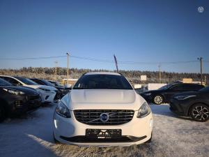 White Volvo XC60 2014 in Vilnius, with an engine capacity of 2.40 L and mileage of 226 thousand km for 12750 €, photo 2 on AUTOMOTO.COM.LV