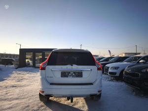 White Volvo XC60 2014 in Vilnius, with an engine capacity of 2.40 L and mileage of 226 thousand km for 12750 €, photo 5 on AUTOMOTO.COM.LV