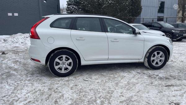 White Volvo XC60 2014 in Kaunas, with an engine capacity of 1.97 L and mileage of 130 thousand km for 12600 €, photo 2 on AUTOMOTO.COM.LV