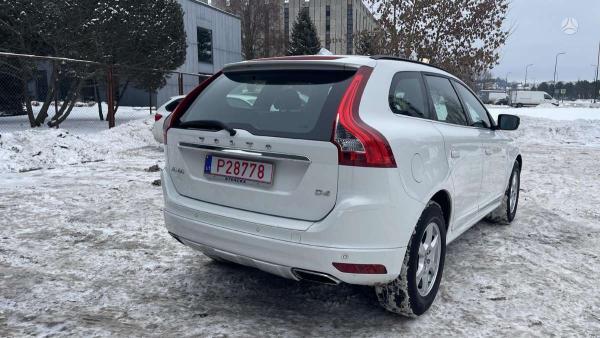 White Volvo XC60 2014 in Kaunas, with an engine capacity of 1.97 L and mileage of 130 thousand km for 12600 €, photo 3 on AUTOMOTO.COM.LV