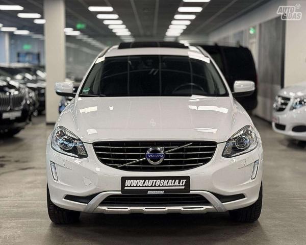 White Volvo XC60 2014 in Klaipeda, with an engine capacity of 2.00 L and mileage of 257 thousand km for 12950 €, photo 4 on AUTOMOTO.COM.LV