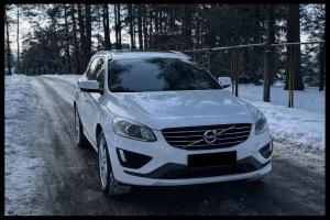 White Volvo XC60 2014 in Vilnius, with an engine capacity of 2.40 L and mileage of 225 thousand km for 15500 €, photo 4 on AUTOMOTO.COM.LV