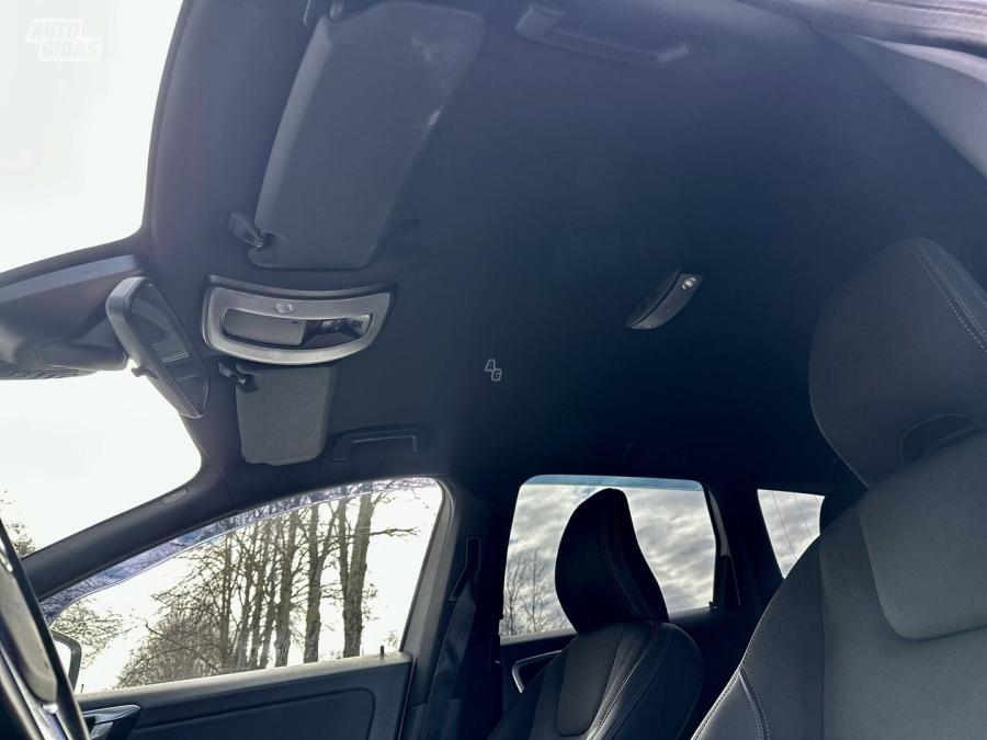 Balts Volvo XC60 2014 Kretinga, ar dzinēja tilpumu 2.00 L un nobraukumu 286 tūkst. km par 11000 €, foto 27 vietnē AUTOMOTO.COM.LV