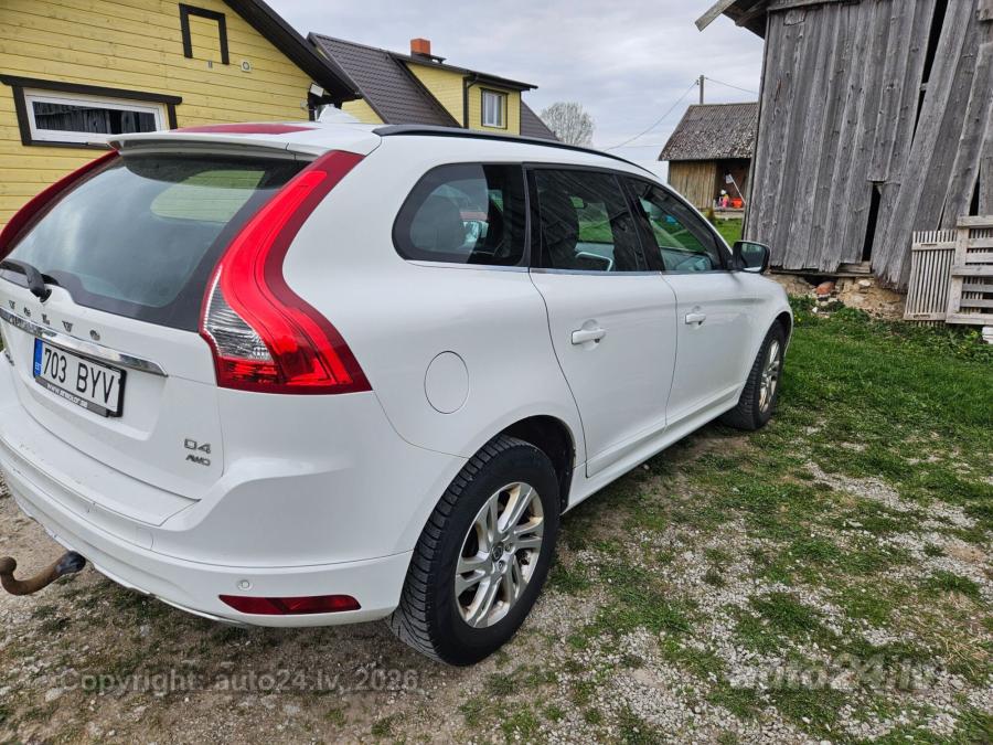 White Volvo XC60 2014 in Tallinn, with an engine capacity of 2.40 L and mileage of 380 thousand km for 6500 €, photo 1 on AUTOMOTO.COM.LV