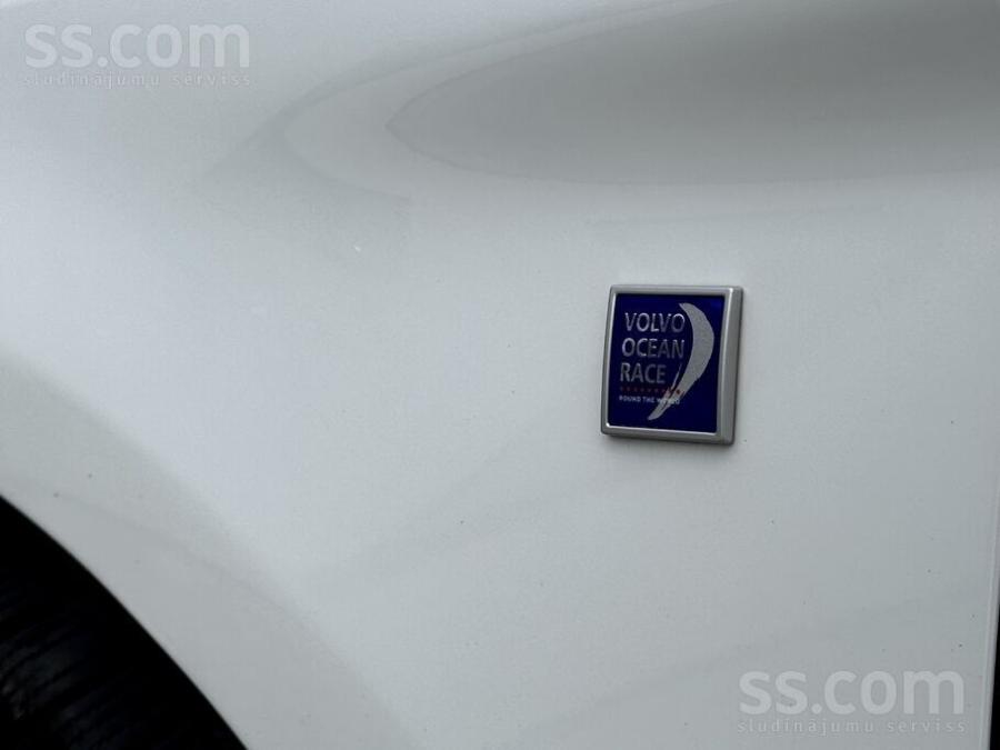 Balts Volvo XC60 2014 Jelgava, ar dzinēja tilpumu 2.00 L un nobraukumu 173 tūkst. km par 13800 €, foto 7 vietnē AUTOMOTO.COM.LV