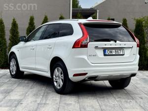 Balts Volvo XC60 2014 Jelgava, ar dzinēja tilpumu 2.00 L un nobraukumu 173 tūkst. km par 13800 €, foto 10 vietnē AUTOMOTO.COM.LV