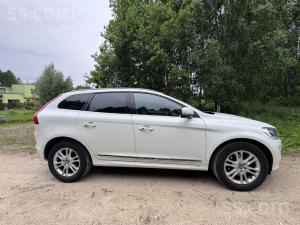 Balts Volvo XC60 2014 Rīga, ar dzinēja tilpumu 2.40 L un nobraukumu 226 tūkst. km par 11950 €, foto 3 vietnē AUTOMOTO.COM.LV