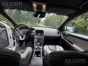Balts Volvo XC60 2014 Rīga, ar dzinēja tilpumu 2.40 L un nobraukumu 226 tūkst. km par 11950 €, foto 7 vietnē AUTOMOTO.COM.LV