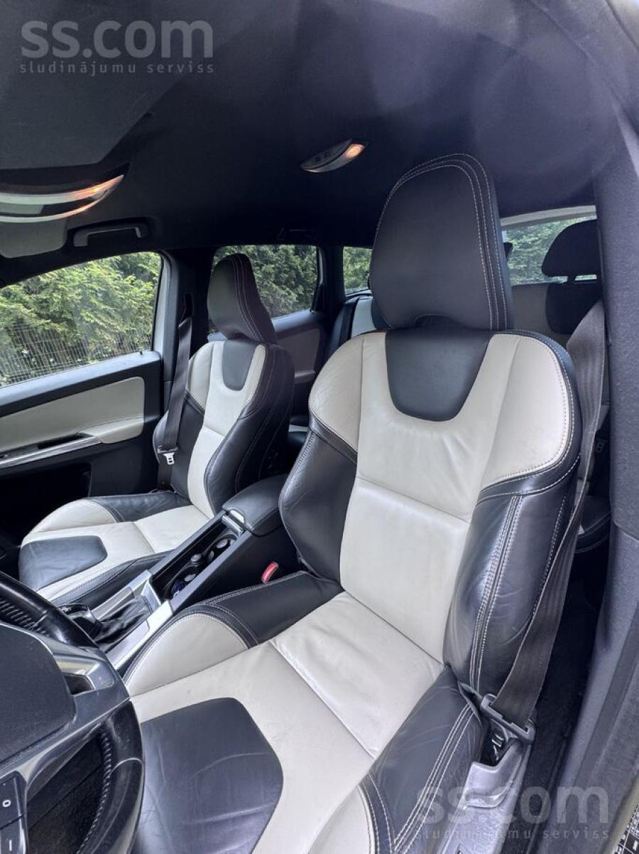 Balts Volvo XC60 2014 Rīga, ar dzinēja tilpumu 2.40 L un nobraukumu 226 tūkst. km par 11950 €, foto 10 vietnē AUTOMOTO.COM.LV