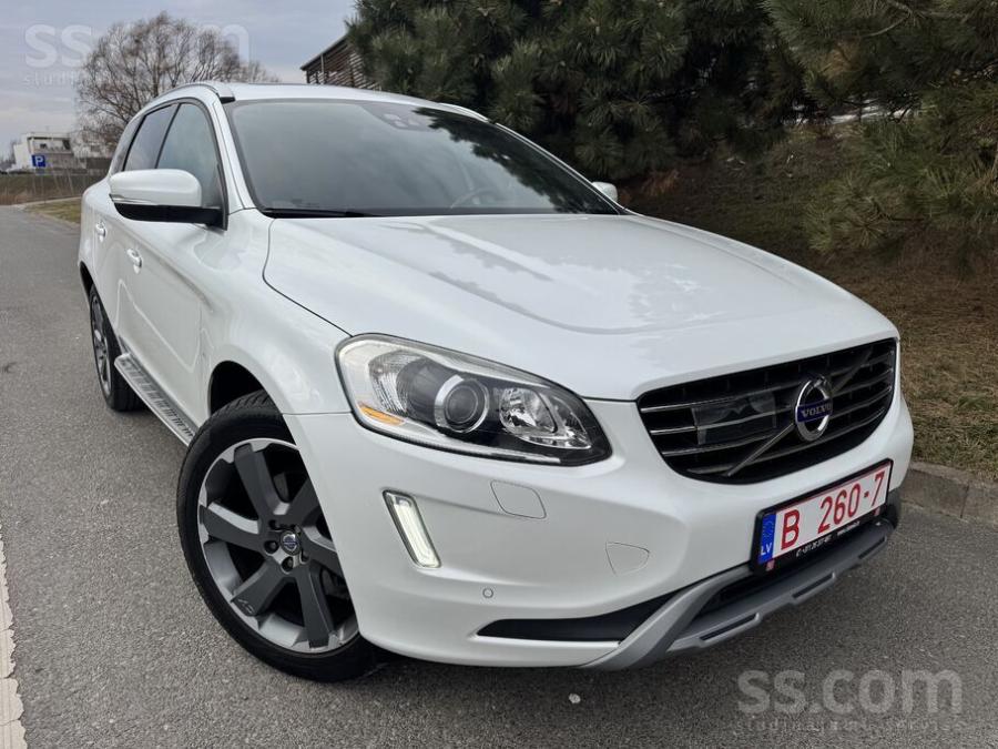 Balts Volvo XC60 2014 Ogre, ar dzinēja tilpumu 2.40 L un nobraukumu 250 tūkst. km par 13990 €, foto 5 vietnē AUTOMOTO.COM.LV