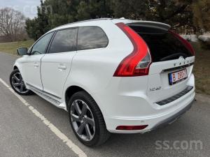 Balts Volvo XC60 2014 Ogre, ar dzinēja tilpumu 2.40 L un nobraukumu 250 tūkst. km par 13990 €, foto 8 vietnē AUTOMOTO.COM.LV