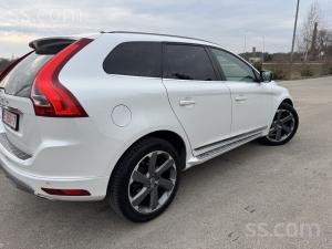 Balts Volvo XC60 2014 Ogre, ar dzinēja tilpumu 2.40 L un nobraukumu 250 tūkst. km par 13990 €, foto 10 vietnē AUTOMOTO.COM.LV