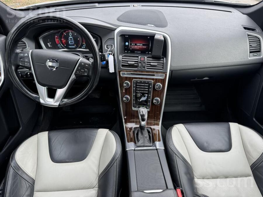 Balts Volvo XC60 2014 Ogre, ar dzinēja tilpumu 2.40 L un nobraukumu 250 tūkst. km par 13990 €, foto 13 vietnē AUTOMOTO.COM.LV