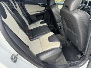 Balts Volvo XC60 2014 Ogre, ar dzinēja tilpumu 2.40 L un nobraukumu 250 tūkst. km par 13990 €, foto 27 vietnē AUTOMOTO.COM.LV