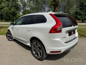 Balts Volvo XC60 2014 Ogre, ar dzinēja tilpumu 2.40 L un nobraukumu 250 tūkst. km par 13980 €, foto 7 vietnē AUTOMOTO.COM.LV