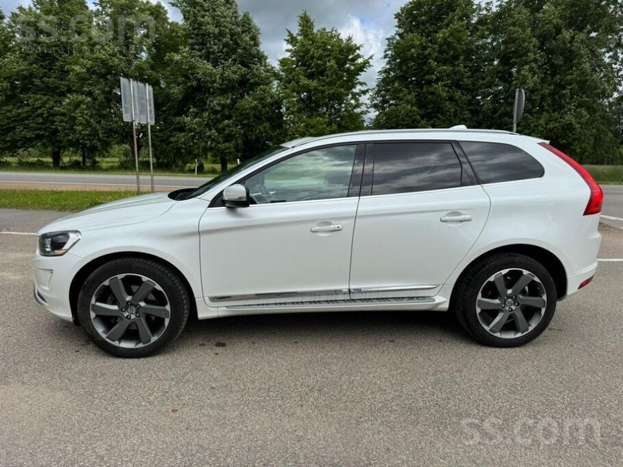 Balts Volvo XC60 2014 Ogre, ar dzinēja tilpumu 2.40 L un nobraukumu 250 tūkst. km par 13980 €, foto 10 vietnē AUTOMOTO.COM.LV
