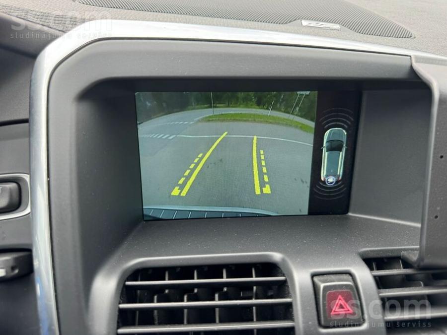 Balts Volvo XC60 2014 Ogre, ar dzinēja tilpumu 2.40 L un nobraukumu 250 tūkst. km par 13980 €, foto 20 vietnē AUTOMOTO.COM.LV
