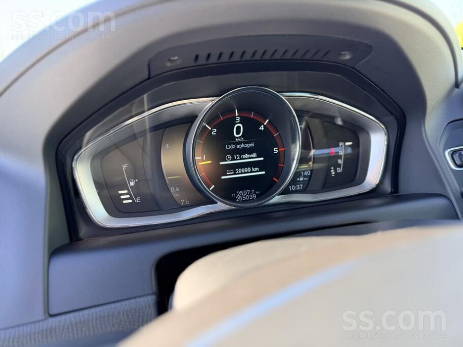 White Volvo XC60 2014 in Riga, with an engine capacity of 2.00 L and mileage of 255 thousand km for 11995 €, photo 19 on AUTOMOTO.COM.LV