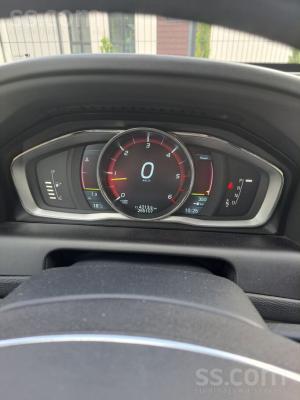 Balts Volvo XC60 2014 Jelgava, ar dzinēja tilpumu 2.40 L un nobraukumu 265 tūkst. km par 13000 €, foto 11 vietnē AUTOMOTO.COM.LV