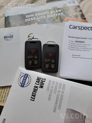 Balts Volvo XC60 2014 Jelgava, ar dzinēja tilpumu 2.40 L un nobraukumu 265 tūkst. km par 13000 €, foto 12 vietnē AUTOMOTO.COM.LV