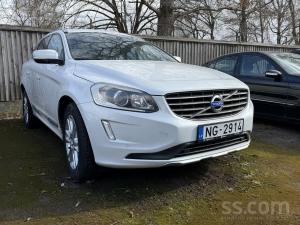 Белый Вольво ХС60 2014 в Рига, объемом двигателя 2.00 л и пробегом 0 тыс. км за 9800 €, фото 3 на AUTOMOTO.COM.LV