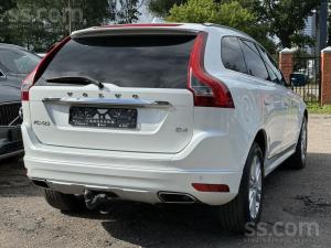 White Volvo XC60 2014 in Riga, with an engine capacity of 2.00 L and mileage of 0 thousand km for 9800 €, photo 5 on AUTOMOTO.COM.LV