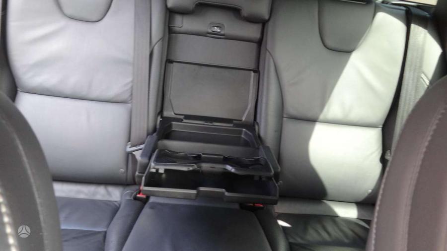 Balts Volvo XC60 2014 Joniškis, ar dzinēja tilpumu 2.40 L un nobraukumu 319 tūkst. km par 12349 €, foto 30 vietnē AUTOMOTO.COM.LV