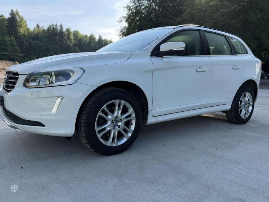 Balts Volvo XC60 2014 Kazlų Rūda, ar dzinēja tilpumu 1.97 L un nobraukumu 317 tūkst. km par 8150 €, foto 6 vietnē AUTOMOTO.COM.LV