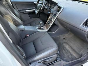 Balts Volvo XC60 2014 Kazlų Rūda, ar dzinēja tilpumu 1.97 L un nobraukumu 317 tūkst. km par 8150 €, foto 7 vietnē AUTOMOTO.COM.LV