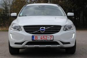 Белый Вольво ХС60 2014 в Рига, объемом двигателя 2.40 л и пробегом 237 тыс. км за 11590 €, фото 6 на AUTOMOTO.COM.LV