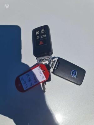Белый Вольво ХС60 2014 в Таураге, объемом двигателя 2.00 л и пробегом 168 тыс. км за 10000 €, фото 17 на AUTOMOTO.COM.LV