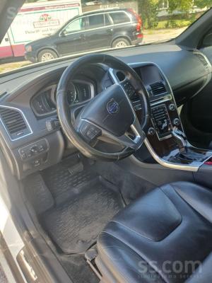 Balts Volvo XC60 2014 Rīga, ar dzinēja tilpumu 2.40 L un nobraukumu 415 tūkst. km par 11500 €, foto 10 vietnē AUTOMOTO.COM.LV
