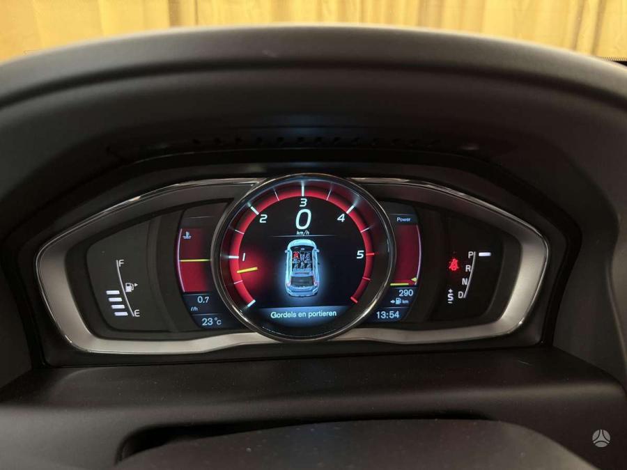 Balts Volvo XC60 2014 Kauņa, ar dzinēja tilpumu 2.40 L un nobraukumu 226 tūkst. km par 13500 €, foto 15 vietnē AUTOMOTO.COM.LV
