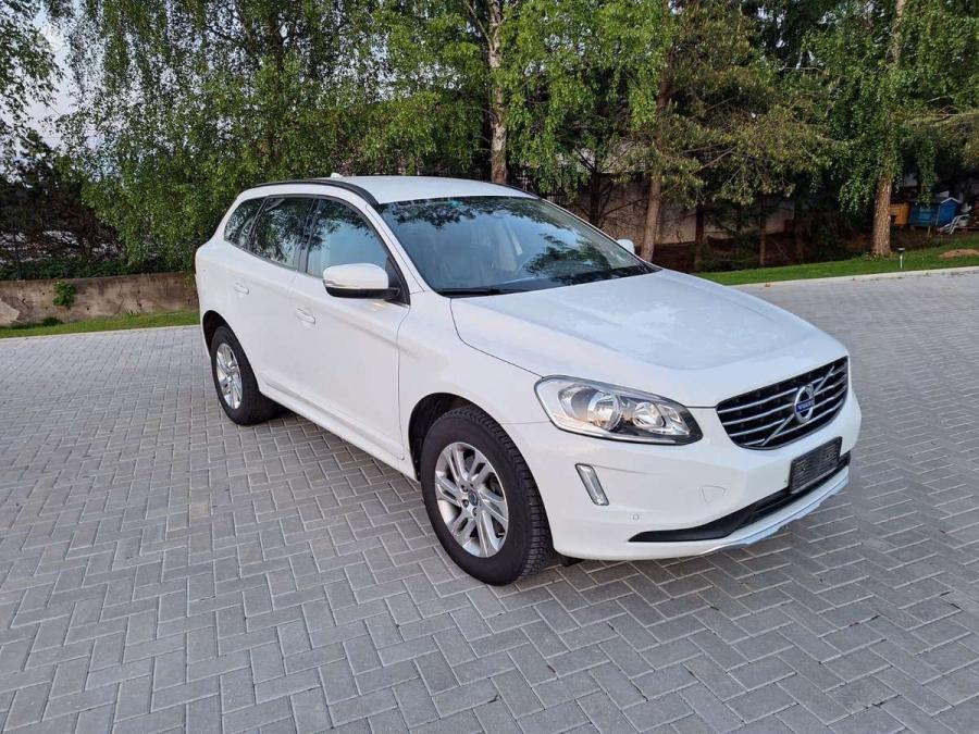 Balts Volvo XC60 2014 Kauņa, ar dzinēja tilpumu 1.97 L un nobraukumu 278 tūkst. km par 10500 €, foto 1 vietnē AUTOMOTO.COM.LV