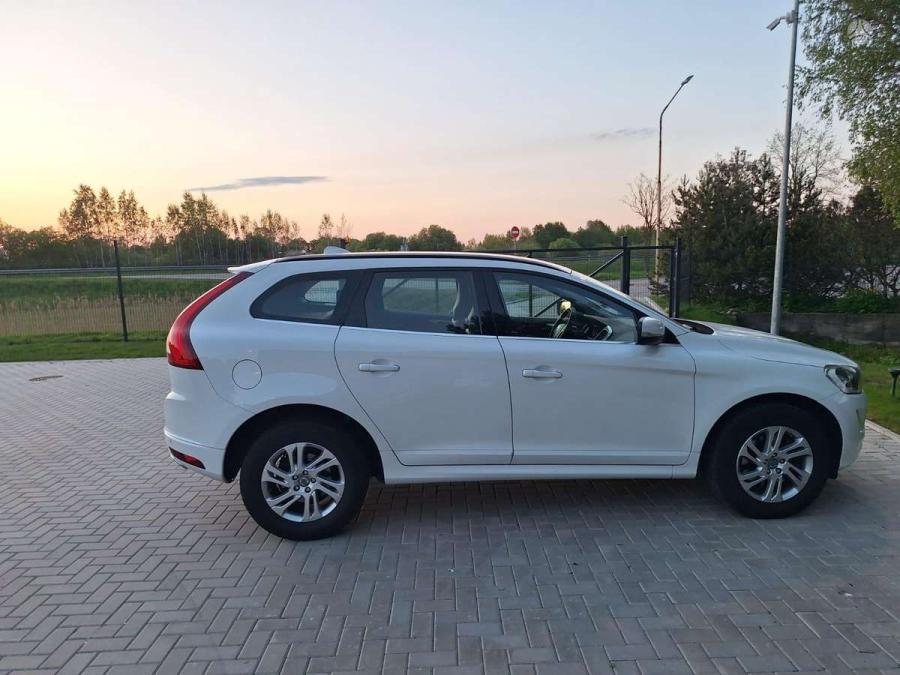 Balts Volvo XC60 2014 Kauņa, ar dzinēja tilpumu 1.97 L un nobraukumu 278 tūkst. km par 10500 €, foto 8 vietnē AUTOMOTO.COM.LV