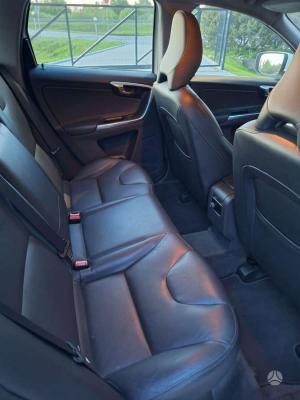 Balts Volvo XC60 2014 Kauņa, ar dzinēja tilpumu 1.97 L un nobraukumu 278 tūkst. km par 10500 €, foto 15 vietnē AUTOMOTO.COM.LV