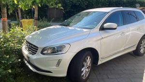 White Volvo XC60 2014 in Siauliai, with an engine capacity of 1.98 L and mileage of 236 thousand km for 9700 €, photo  on AUTOMOTO.COM.LV