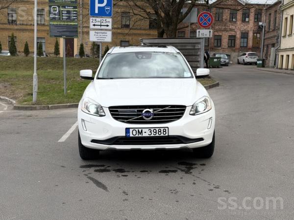 Белый Вольво ХС60 2014 в Рига, объемом двигателя 2.00 л и пробегом 257 тыс. км за 11500 €, фото 7 на AUTOMOTO.COM.LV