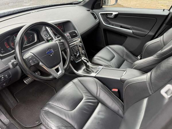 Balts Volvo XC60 2014 Tauragė, ar dzinēja tilpumu 2.40 L un nobraukumu 226 tūkst. km par 13490 €, foto 3 vietnē AUTOMOTO.COM.LV