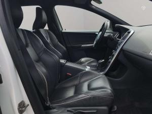 Balts Volvo XC60 2014 Viļņa, ar dzinēja tilpumu 2.40 L un nobraukumu 257 tūkst. km par 14999 €, foto 9 vietnē AUTOMOTO.COM.LV