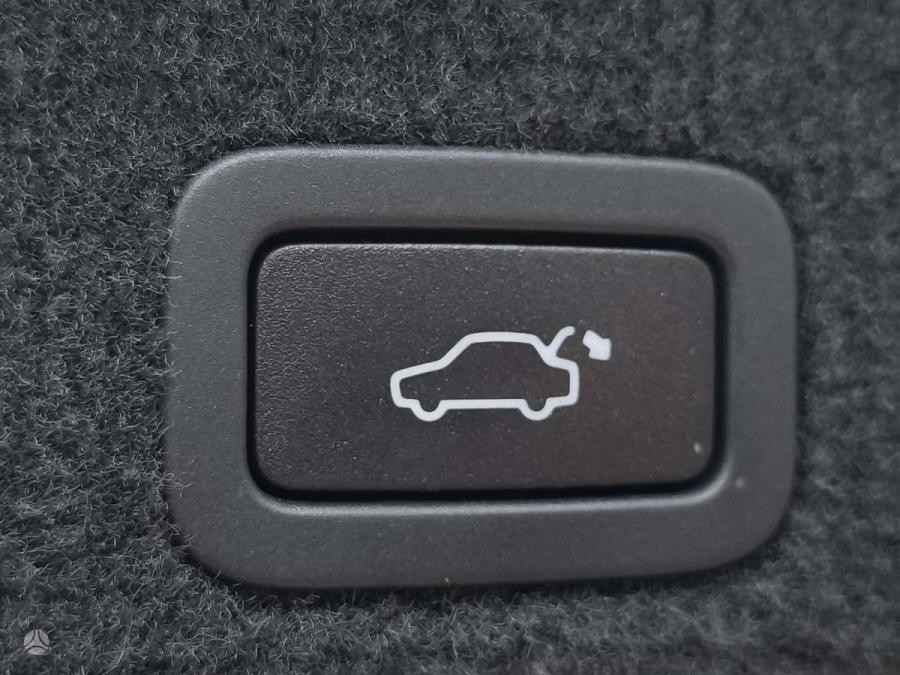 Balts Volvo XC60 2014 Viļņa, ar dzinēja tilpumu 2.40 L un nobraukumu 257 tūkst. km par 14999 €, foto 12 vietnē AUTOMOTO.COM.LV