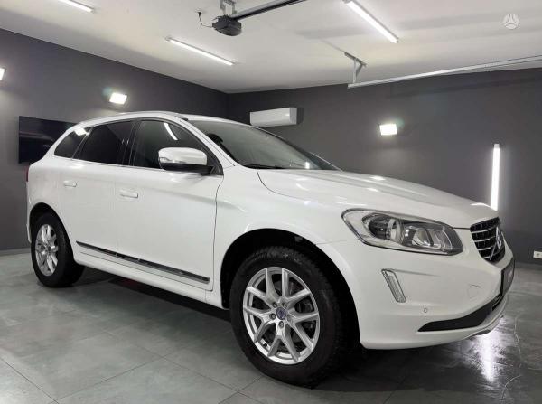 Balts Volvo XC60 2014 Utena, ar dzinēja tilpumu 2.40 L un nobraukumu 275 tūkst. km par 13250 €, foto 3 vietnē AUTOMOTO.COM.LV